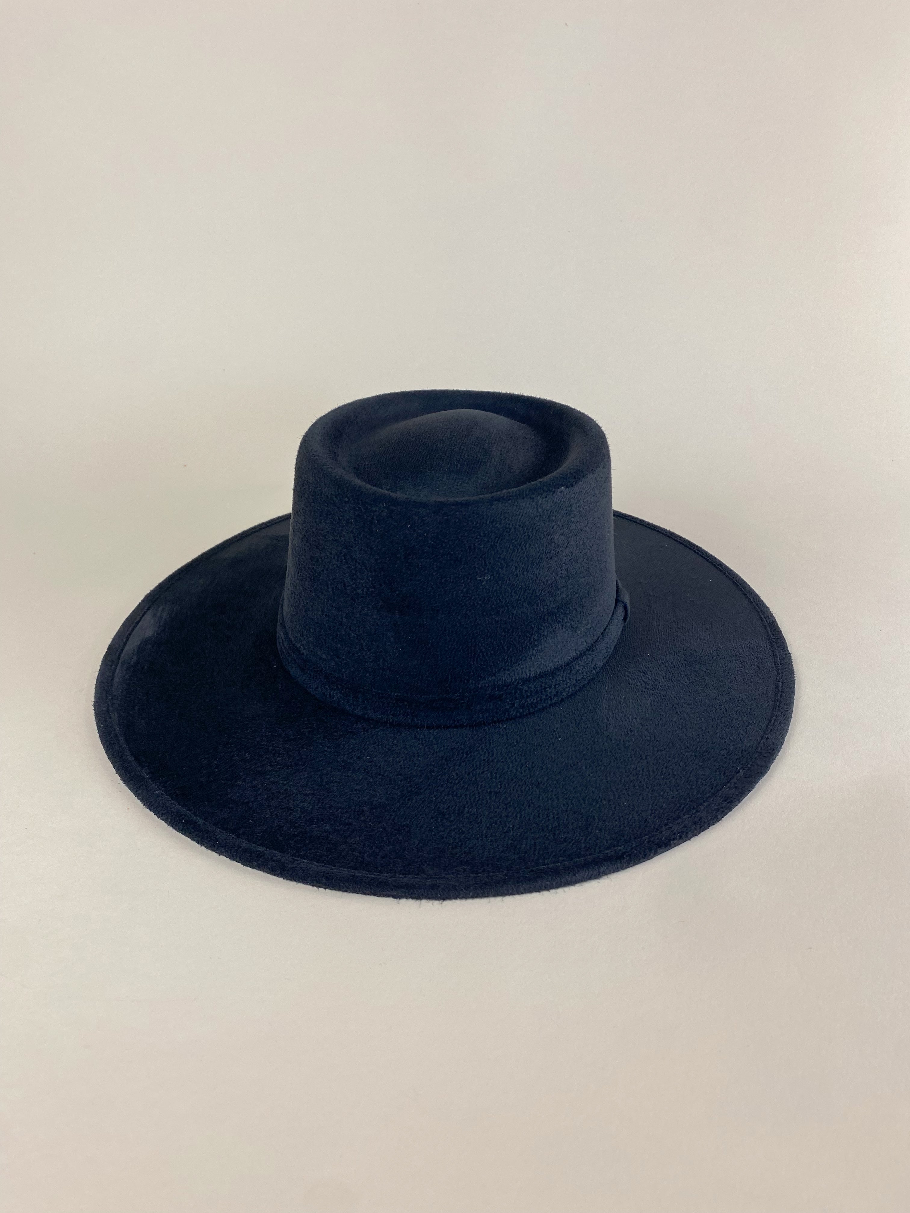 Vegan Suede Boater Hat- Black – Wilder and Soul Wholesale